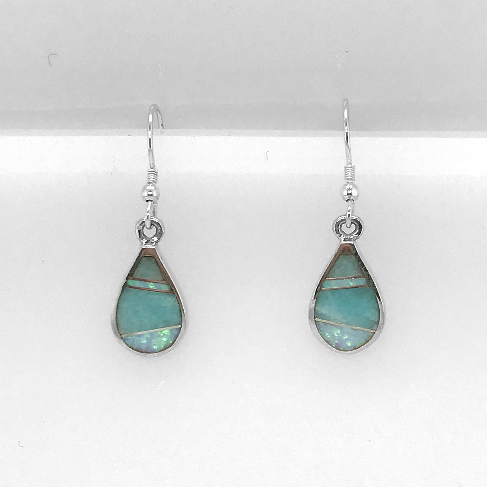 Amazing Lite Teardrop Earrings